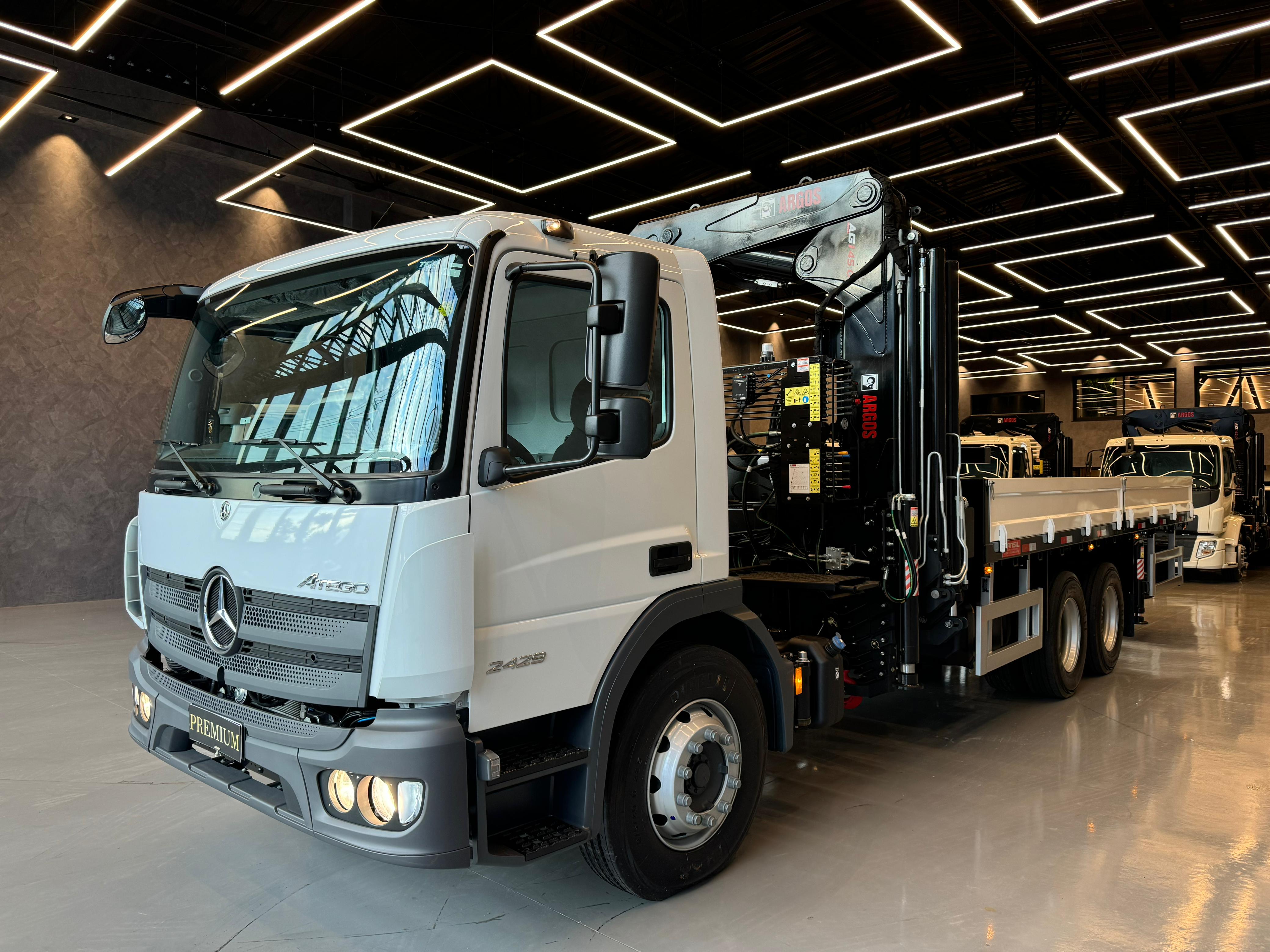 MERCEDES BENZ ATEGO 2429